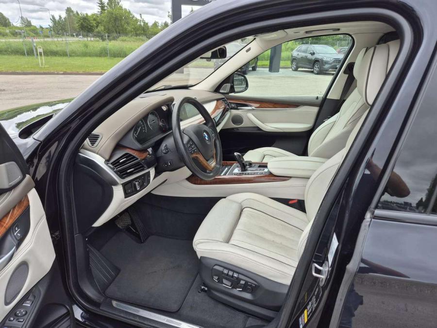 BMW X5 2018 in Panevezys, with an engine capacity of 2.00 L and mileage of 133 thousand km for 24999 €, photo 12 on AUTOMOTO.COM.LV