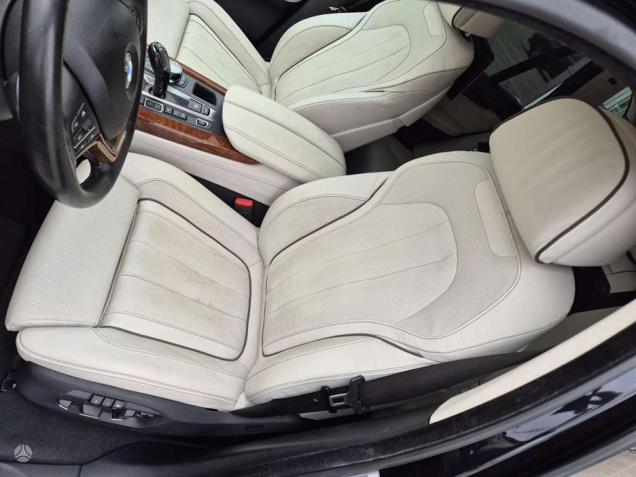 BMW X5 2018 in Panevezys, with an engine capacity of 2.00 L and mileage of 133 thousand km for 24999 €, photo 14 on AUTOMOTO.COM.LV
