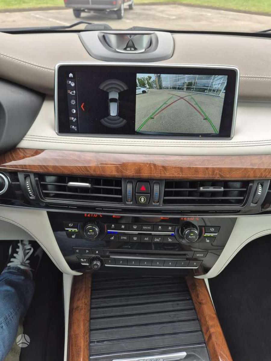 BMW X5 2018 in Panevezys, with an engine capacity of 2.00 L and mileage of 133 thousand km for 24999 €, photo 29 on AUTOMOTO.COM.LV