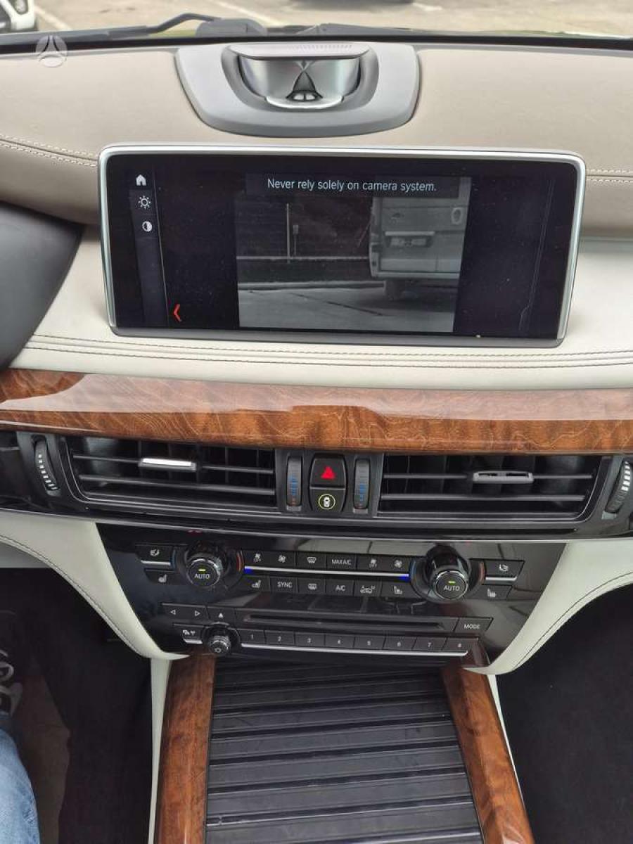 BMW X5 2018 in Panevezys, with an engine capacity of 2.00 L and mileage of 133 thousand km for 24999 €, photo 32 on AUTOMOTO.COM.LV