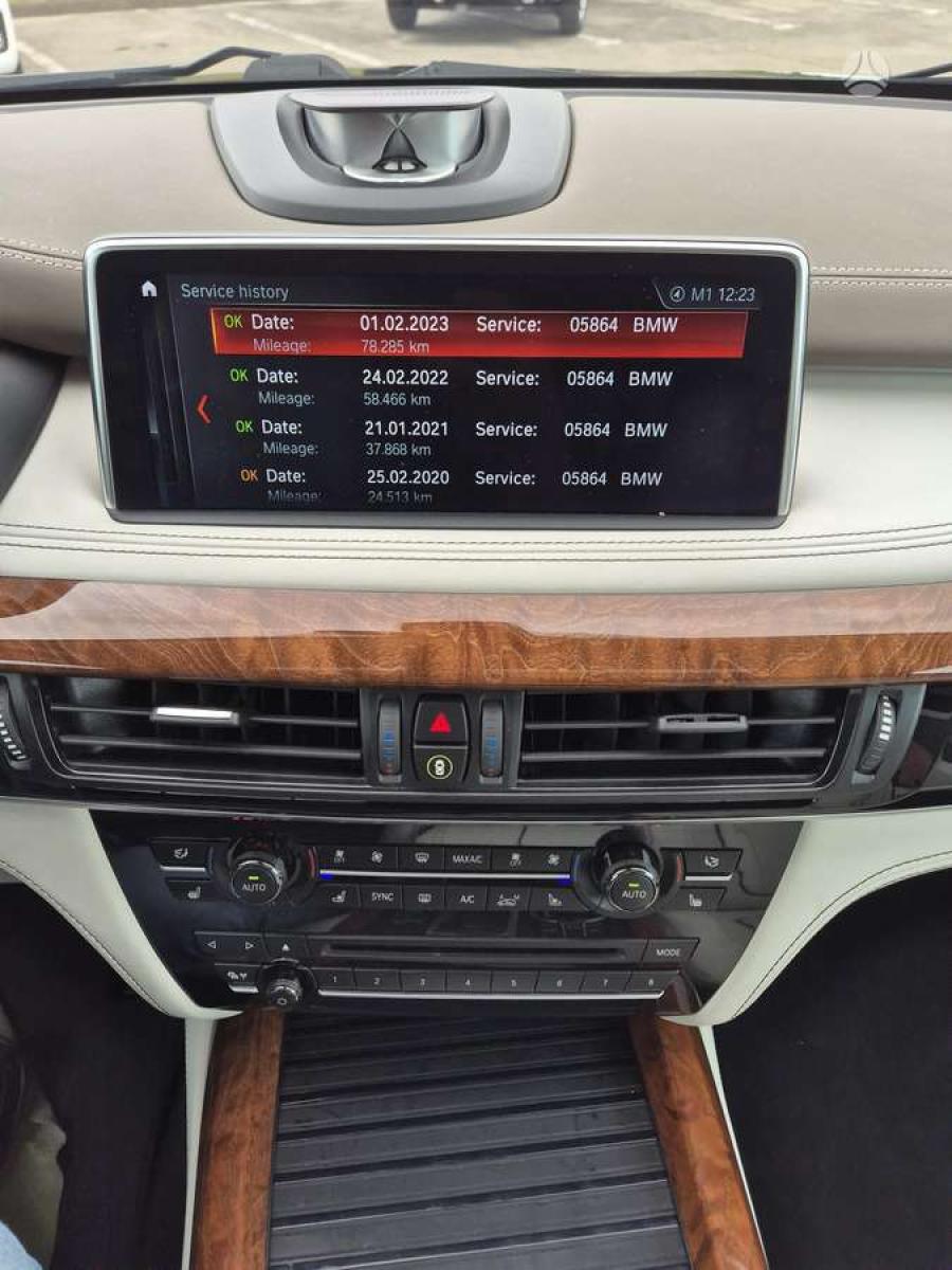 BMW X5 2018 in Panevezys, with an engine capacity of 2.00 L and mileage of 133 thousand km for 24999 €, photo 33 on AUTOMOTO.COM.LV