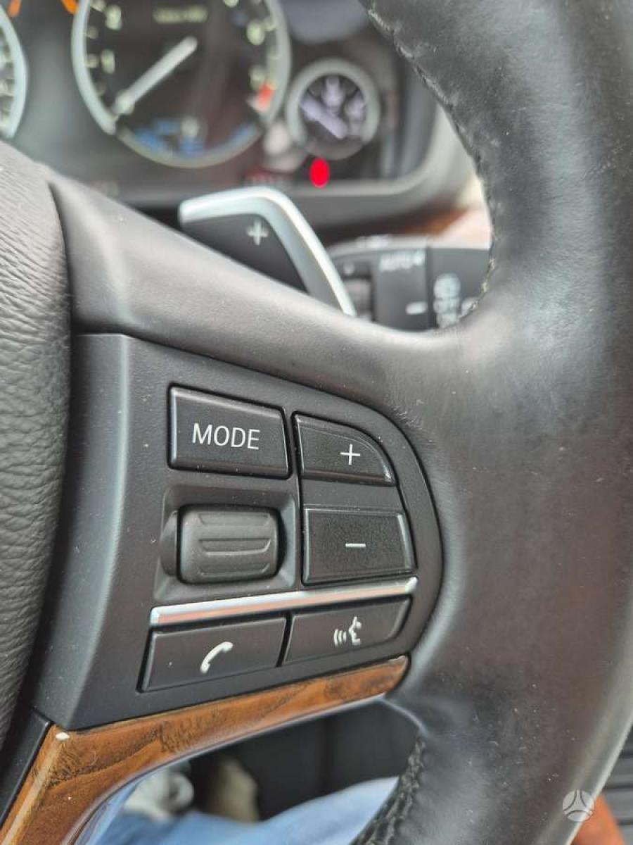 BMW X5 2018 in Panevezys, with an engine capacity of 2.00 L and mileage of 133 thousand km for 24999 €, photo 38 on AUTOMOTO.COM.LV
