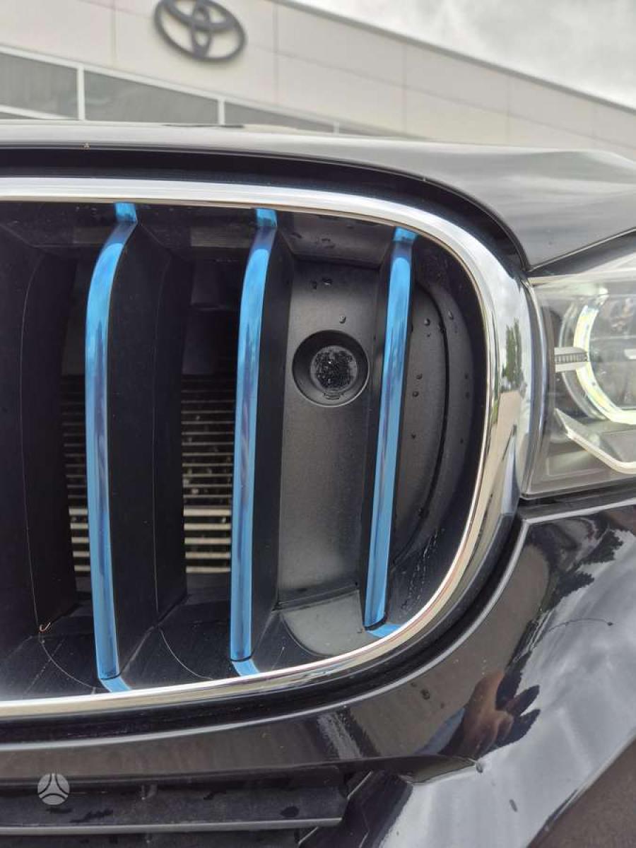 BMW X5 2018 in Panevezys, with an engine capacity of 2.00 L and mileage of 133 thousand km for 24999 €, photo 43 on AUTOMOTO.COM.LV