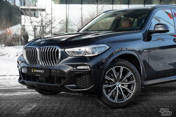BMW X5 2019 Viļņa, ar dzinēja tilpumu 3.00 L un nobraukumu 96 tūkst. km par 40950 €, foto 2 vietnē AUTOMOTO.COM.LV
