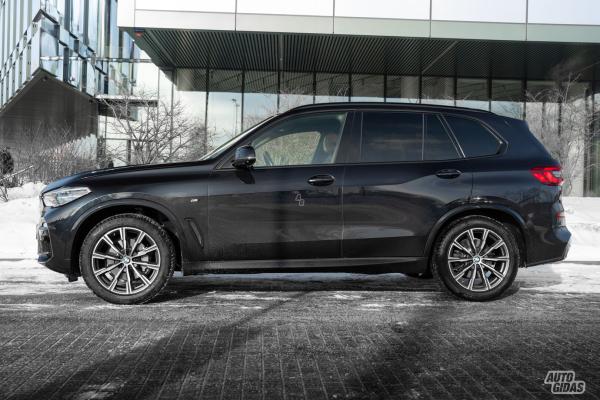 BMW X5 2019 Viļņa, ar dzinēja tilpumu 3.00 L un nobraukumu 96 tūkst. km par 40950 €, foto 3 vietnē AUTOMOTO.COM.LV