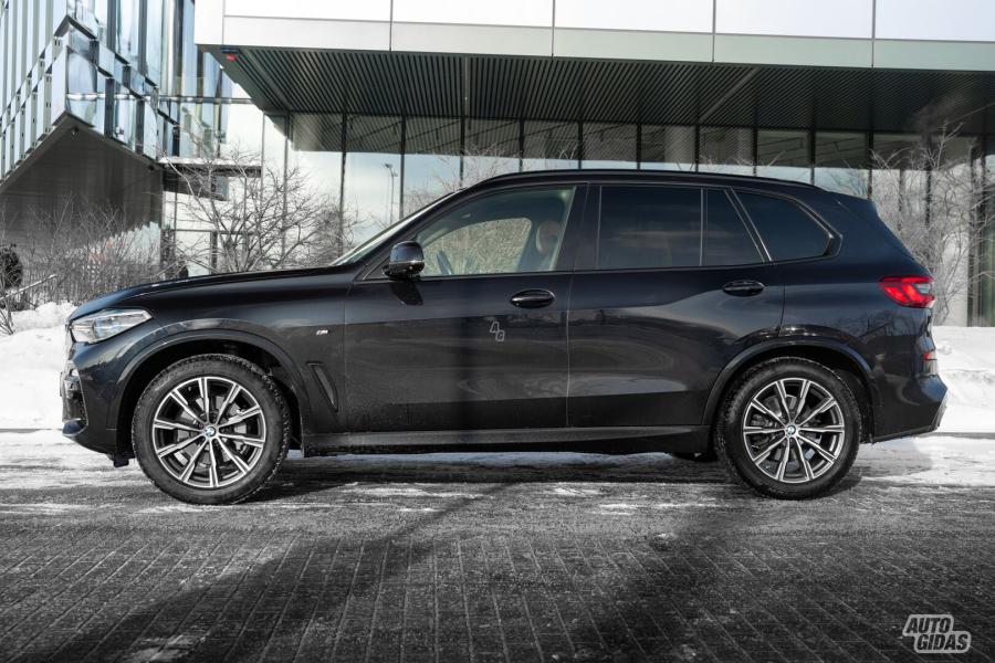 BMW X5 2019 in Vilnius, with an engine capacity of 3.00 L and mileage of 96 thousand km for 40950 €, photo 3 on AUTOMOTO.COM.LV