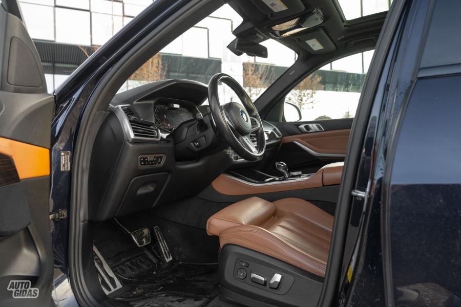BMW X5 2019 in Vilnius, with an engine capacity of 3.00 L and mileage of 96 thousand km for 40950 €, photo 14 on AUTOMOTO.COM.LV