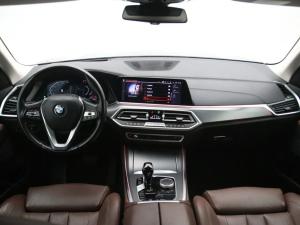 BMW X5 2019 in Vilnius, with an engine capacity of 3.00 L and mileage of 154 thousand km for 40999 €, photo 3 on AUTOMOTO.COM.LV