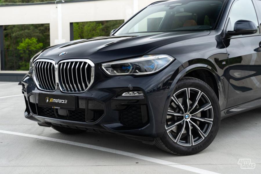 BMW X5 2019 in Vilnius, with an engine capacity of 3.00 L and mileage of 98 thousand km for 39500 €, photo 3 on AUTOMOTO.COM.LV