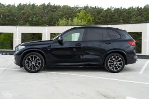 BMW X5 2019 in Vilnius, with an engine capacity of 3.00 L and mileage of 98 thousand km for 39500 €, photo 8 on AUTOMOTO.COM.LV