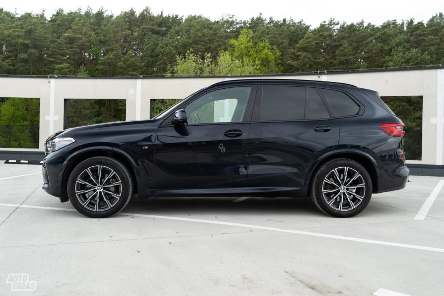 BMW X5 2019 in Vilnius, with an engine capacity of 3.00 L and mileage of 98 thousand km for 39500 €, photo 8 on AUTOMOTO.COM.LV