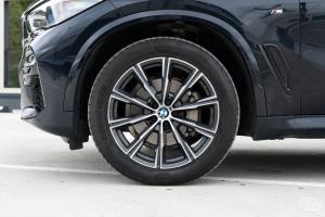 BMW X5 2019 in Vilnius, with an engine capacity of 3.00 L and mileage of 98 thousand km for 39500 €, photo 9 on AUTOMOTO.COM.LV