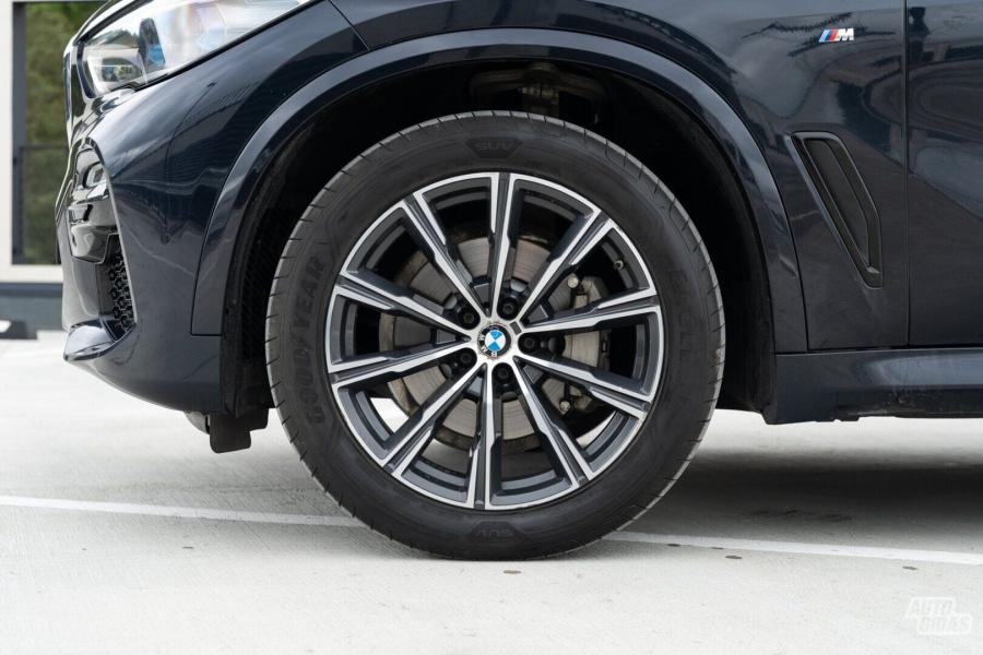 BMW X5 2019 in Vilnius, with an engine capacity of 3.00 L and mileage of 98 thousand km for 39500 €, photo 9 on AUTOMOTO.COM.LV