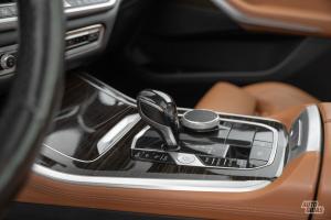 BMW X5 2019 in Vilnius, with an engine capacity of 3.00 L and mileage of 98 thousand km for 39500 €, photo 24 on AUTOMOTO.COM.LV