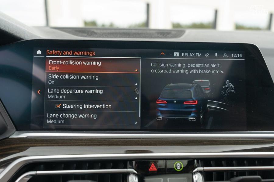 BMW X5 2019 in Vilnius, with an engine capacity of 3.00 L and mileage of 98 thousand km for 39500 €, photo 32 on AUTOMOTO.COM.LV