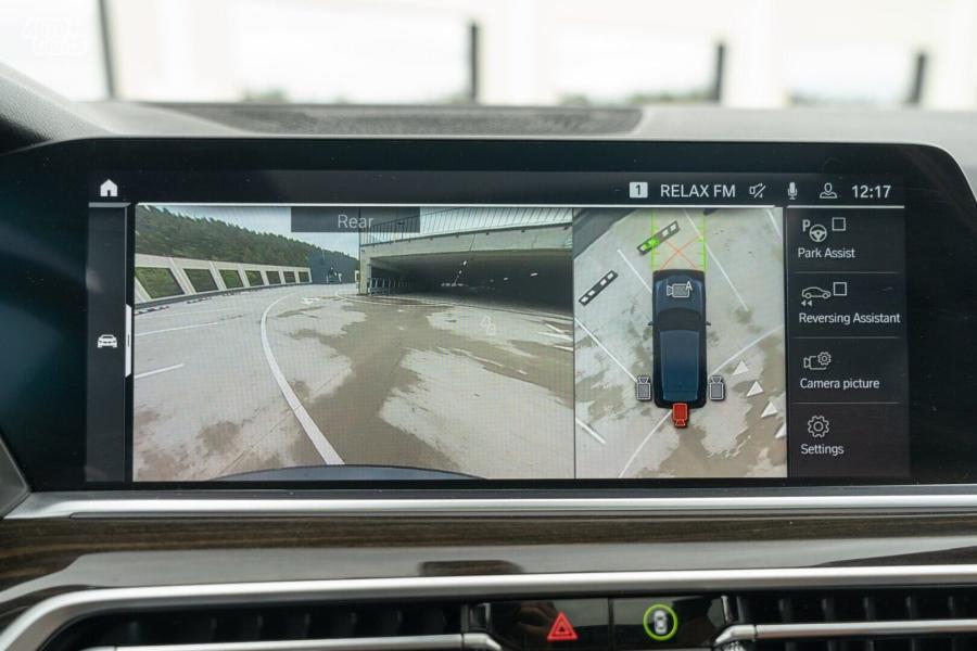 BMW X5 2019 in Vilnius, with an engine capacity of 3.00 L and mileage of 98 thousand km for 39500 €, photo 35 on AUTOMOTO.COM.LV