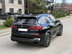 BMW X5 2019 in Klaipeda, with an engine capacity of 2.99 L and mileage of 217 thousand km for 35700 €, photo 3 on AUTOMOTO.COM.LV