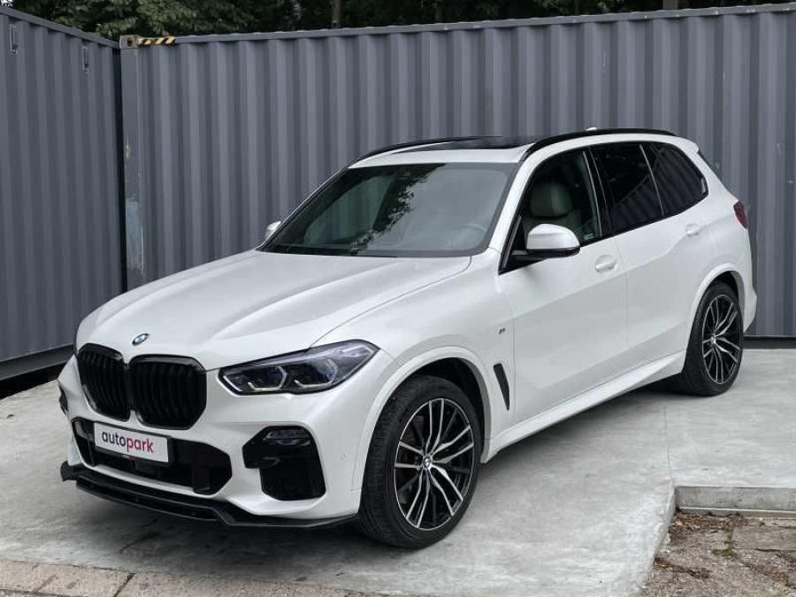 BMW X5 2019 in Vilnius, with an engine capacity of 2.99 L and mileage of 107 thousand km for 39700 €, photo 1 on AUTOMOTO.COM.LV