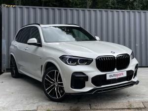 BMW X5 2019 in Vilnius, with an engine capacity of 2.99 L and mileage of 107 thousand km for 39700 €, photo 3 on AUTOMOTO.COM.LV