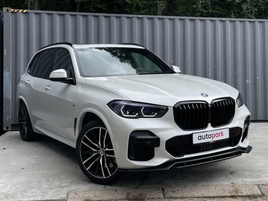 BMW X5 2019 in Vilnius, with an engine capacity of 2.99 L and mileage of 107 thousand km for 39700 €, photo 3 on AUTOMOTO.COM.LV