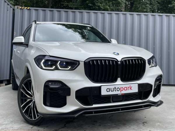 BMW X5 2019 in Vilnius, with an engine capacity of 2.99 L and mileage of 107 thousand km for 39700 €, photo 3 on AUTOMOTO.COM.LV