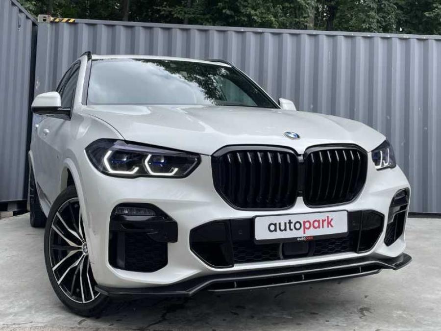BMW X5 2019 in Vilnius, with an engine capacity of 2.99 L and mileage of 107 thousand km for 39700 €, photo 4 on AUTOMOTO.COM.LV