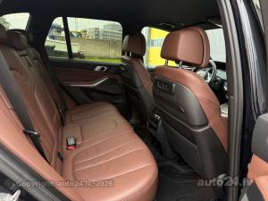 BMW X5 2019 in Tallinn, with an engine capacity of 3.00 L and mileage of 189 thousand km for 39990 €, photo 10 on AUTOMOTO.COM.LV