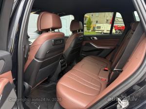 BMW X5 2019 in Tallinn, with an engine capacity of 3.00 L and mileage of 189 thousand km for 39990 €, photo 11 on AUTOMOTO.COM.LV