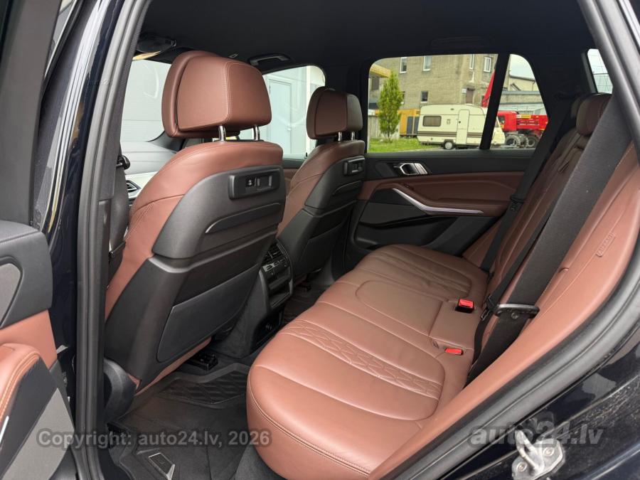 BMW X5 2019 in Tallinn, with an engine capacity of 3.00 L and mileage of 189 thousand km for 39990 €, photo 11 on AUTOMOTO.COM.LV