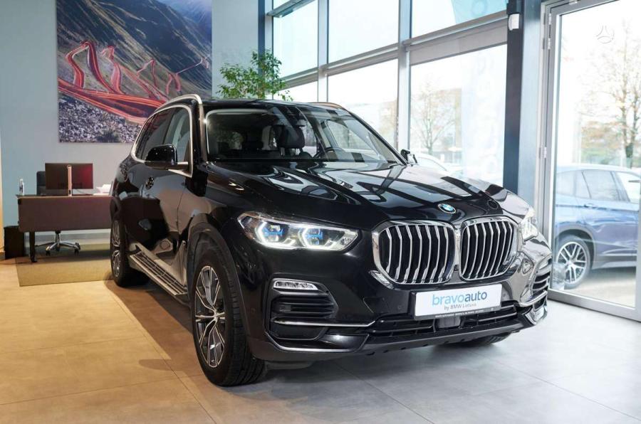 BMW X5 2020 in Kaunas, with an engine capacity of 3.00 L and mileage of 122 thousand km for 46771 €, photo 3 on AUTOMOTO.COM.LV