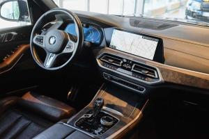 BMW X5 2020 in Kaunas, with an engine capacity of 3.00 L and mileage of 113 thousand km for 53771 €, photo 21 on AUTOMOTO.COM.LV