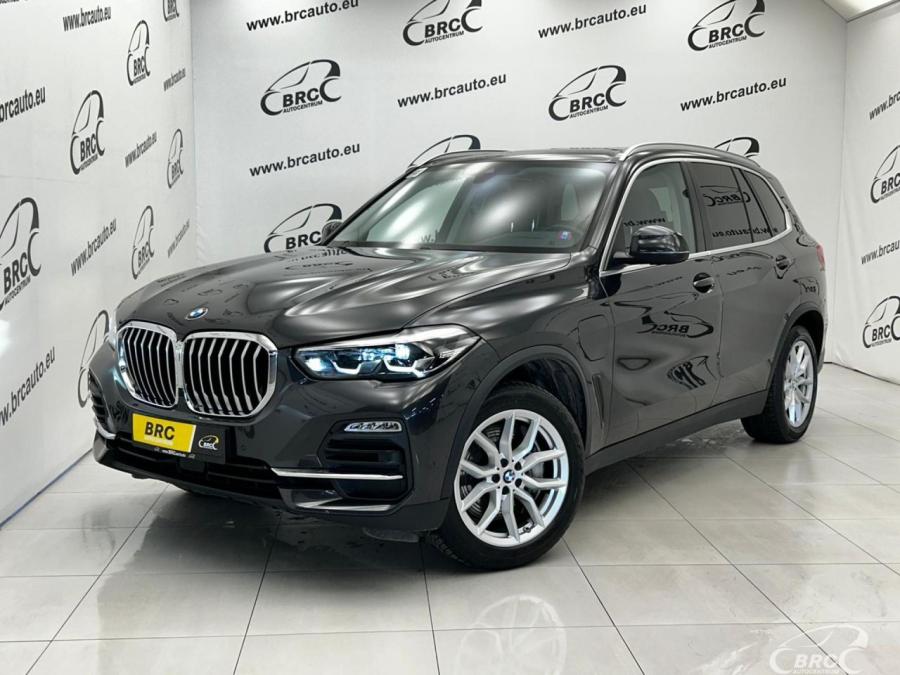 BMW X5 2020 in Vilnius, with an engine capacity of 3.00 L and mileage of 201 thousand km for 39900 €, photo 1 on AUTOMOTO.COM.LV