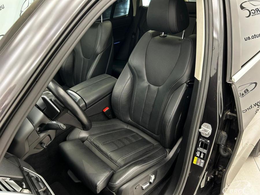 BMW X5 2020 in Vilnius, with an engine capacity of 3.00 L and mileage of 201 thousand km for 39900 €, photo 5 on AUTOMOTO.COM.LV