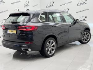 BMW X5 2020 in Vilnius, with an engine capacity of 2.00 L and mileage of 40 thousand km for 41500 €, photo 3 on AUTOMOTO.COM.LV