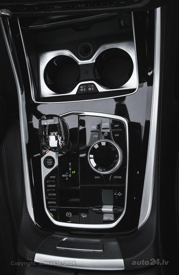 BMW X5 2020 in Tallinn, with an engine capacity of 3.00 L and mileage of 186 thousand km for 51000 €, photo 8 on AUTOMOTO.COM.LV