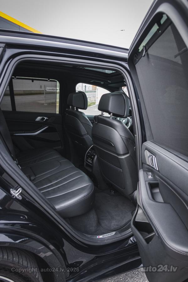 BMW X5 2020 in Tallinn, with an engine capacity of 3.00 L and mileage of 186 thousand km for 51000 €, photo 9 on AUTOMOTO.COM.LV