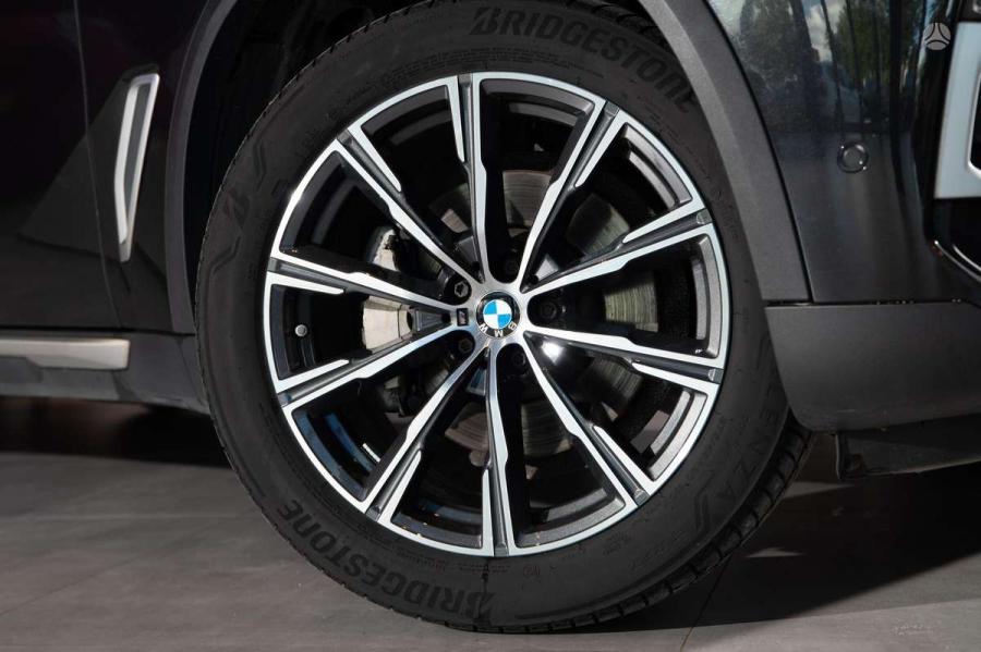 BMW X5 2020 Kauņa, ar dzinēja tilpumu 3.00 L un nobraukumu 177 tūkst. km par 41771 €, foto 24 vietnē AUTOMOTO.COM.LV