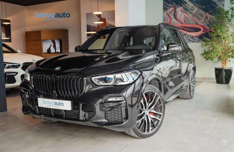BMW X5 2021 in Kaunas, with an engine capacity of 3.00 L and mileage of 133 thousand km for 55471 €, photo 1 on AUTOMOTO.COM.LV