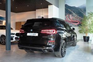 BMW X5 2021 in Kaunas, with an engine capacity of 3.00 L and mileage of 133 thousand km for 55471 €, photo 6 on AUTOMOTO.COM.LV