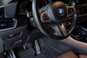 BMW X5 2021 in Kaunas, with an engine capacity of 3.00 L and mileage of 133 thousand km for 55471 €, photo 15 on AUTOMOTO.COM.LV