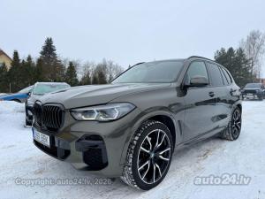 BMW X5 2021 Tartu, ar dzinēja tilpumu 3.00 L un nobraukumu 94 tūkst. km par 61900 €, foto  vietnē AUTOMOTO.COM.LV