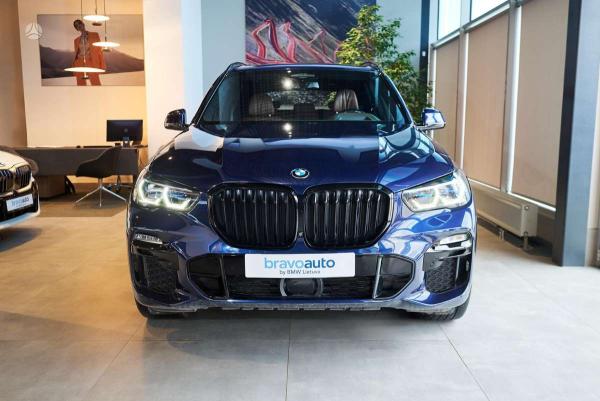 BMW X5 2021 in Kaunas, with an engine capacity of 3.00 L and mileage of 112 thousand km for 59993 €, photo 2 on AUTOMOTO.COM.LV