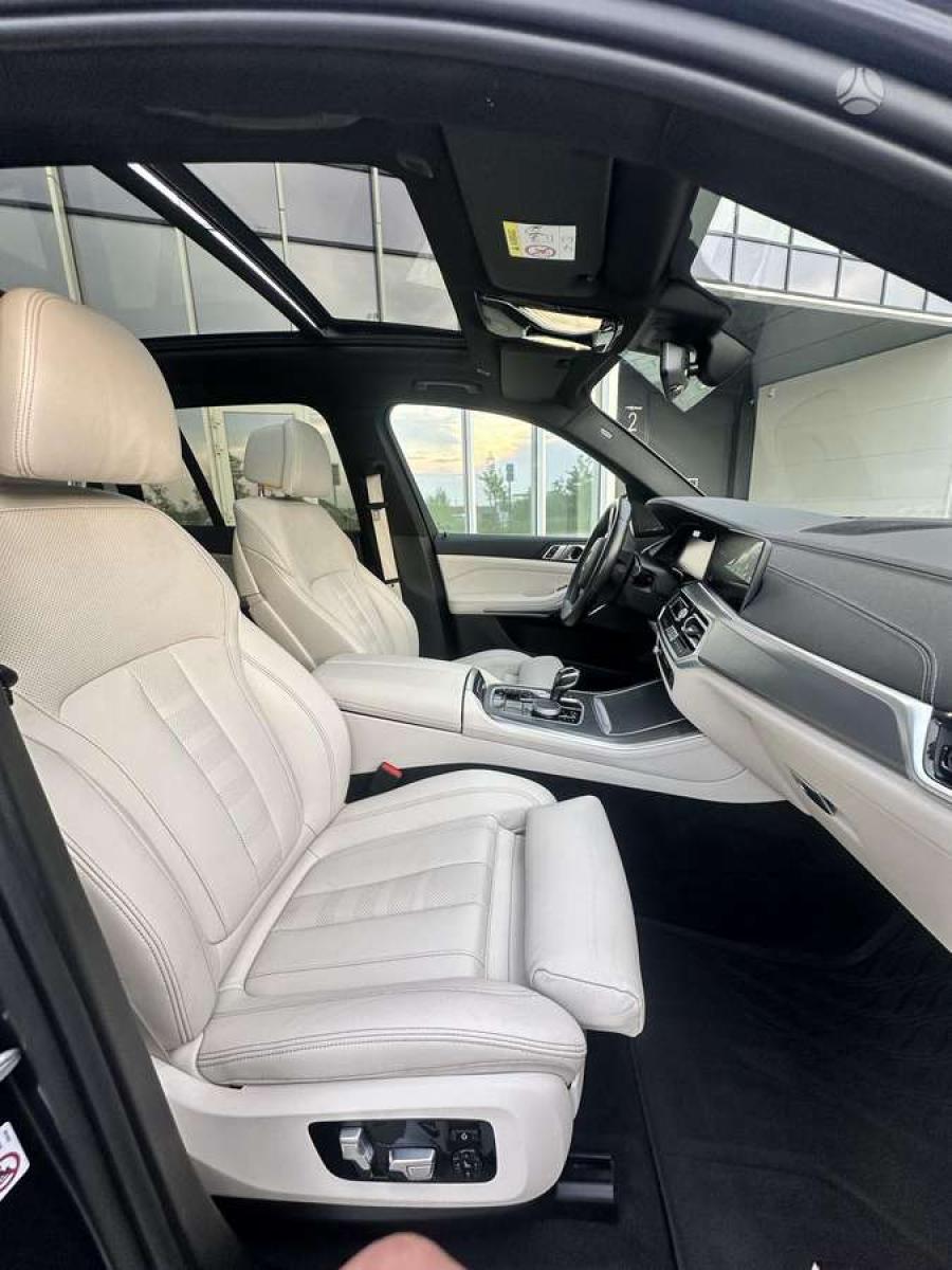 BMW X5 2021 in Vilnius, with an engine capacity of 2.99 L and mileage of 200 thousand km for 37500 €, photo 15 on AUTOMOTO.COM.LV