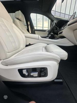 BMW X5 2021 in Vilnius, with an engine capacity of 2.99 L and mileage of 200 thousand km for 37500 €, photo 16 on AUTOMOTO.COM.LV
