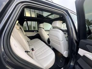 BMW X5 2021 in Vilnius, with an engine capacity of 2.99 L and mileage of 200 thousand km for 37500 €, photo 21 on AUTOMOTO.COM.LV