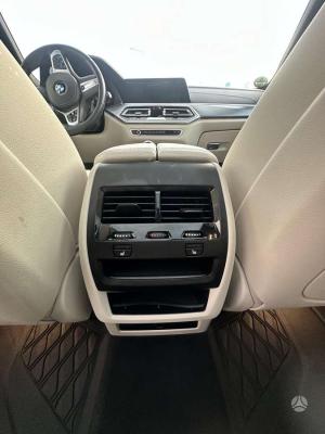 BMW X5 2021 in Vilnius, with an engine capacity of 2.99 L and mileage of 200 thousand km for 37500 €, photo 24 on AUTOMOTO.COM.LV