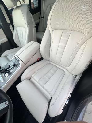 BMW X5 2021 in Vilnius, with an engine capacity of 2.99 L and mileage of 200 thousand km for 37500 €, photo 26 on AUTOMOTO.COM.LV