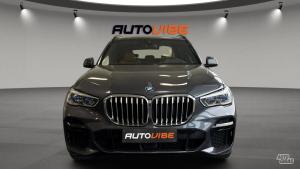 BMW X5 2022 Viļņa, ar dzinēja tilpumu 3.00 L un nobraukumu 164 tūkst. km par 49777 €, foto  vietnē AUTOMOTO.COM.LV