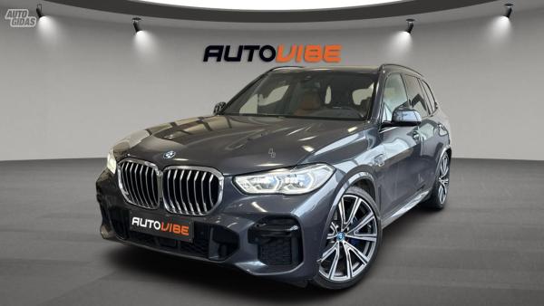 BMW X5 2022 in Vilnius, with an engine capacity of 3.00 L and mileage of 164 thousand km for 49777 €, photo 2 on AUTOMOTO.COM.LV