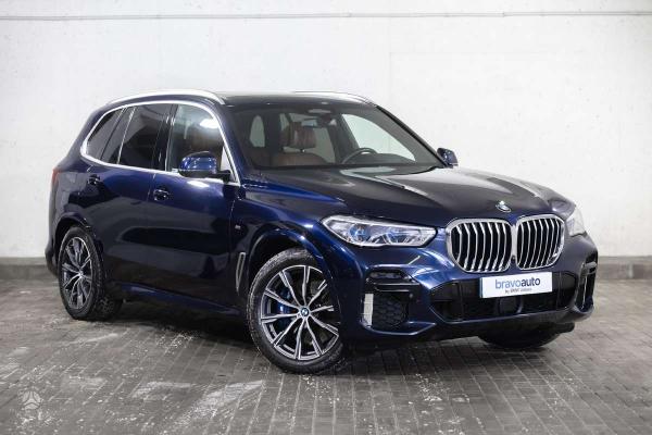 BMW X5 2022 in Vilnius, with an engine capacity of 3.00 L and mileage of 106 thousand km for 59881 €, photo 3 on AUTOMOTO.COM.LV